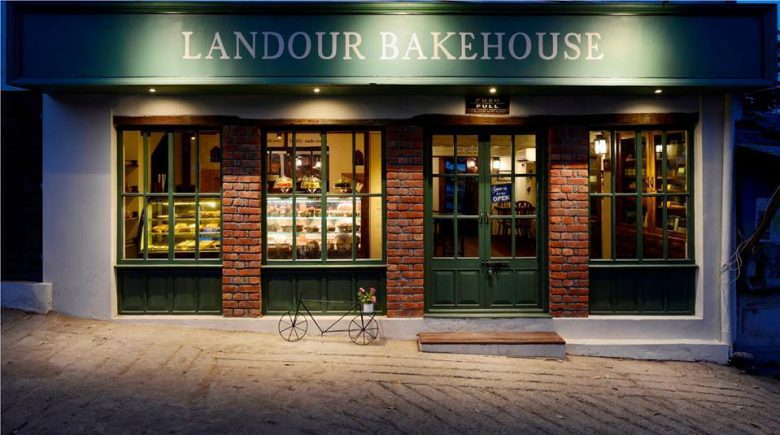 Tourist Favorites: 12 Best Cafes in Mussoorie You Must Visit - My ...